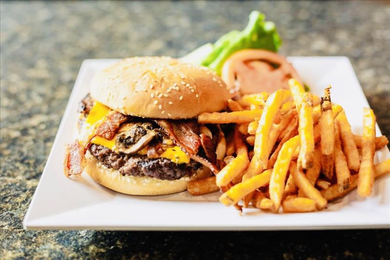 Coliseum Sports Bar and Grill - Fond du Lac, WI